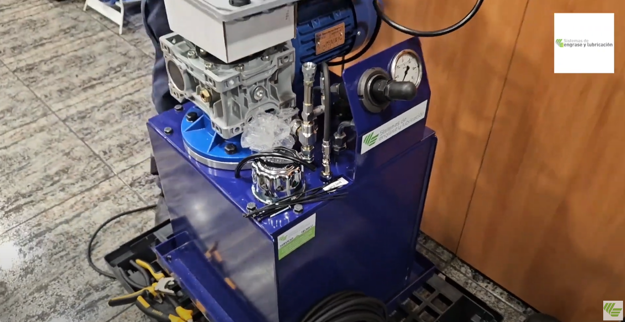 MONTAJE Y CONFIGURACIÓN CENTRALITA DE LUBRICACIÓN